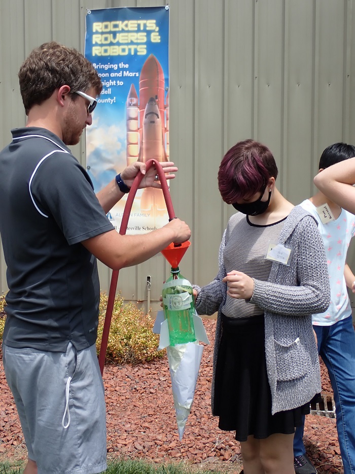 Rockets, Rovers and Robots camp elevates I-SS students’ love of STEM ...