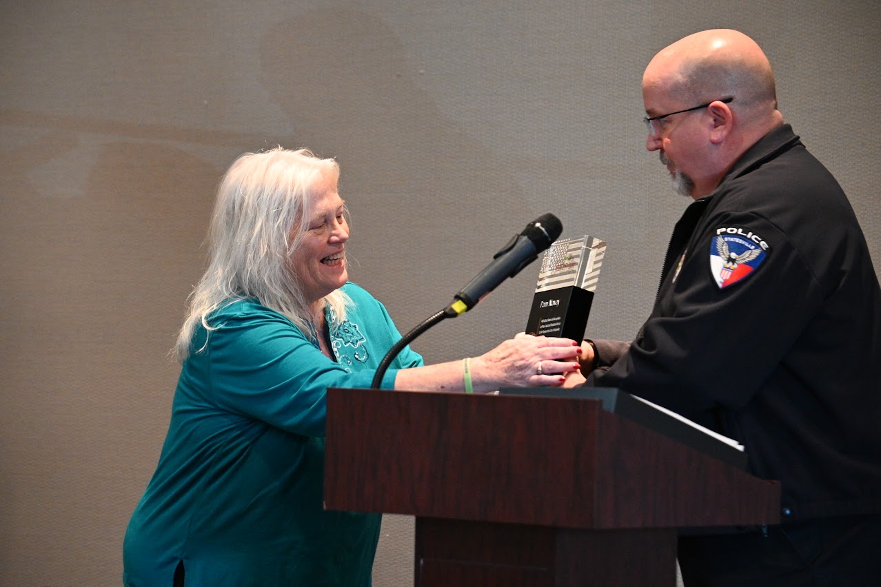A Servant’s Heart: Pam Navey honored for contributions to SPD ...