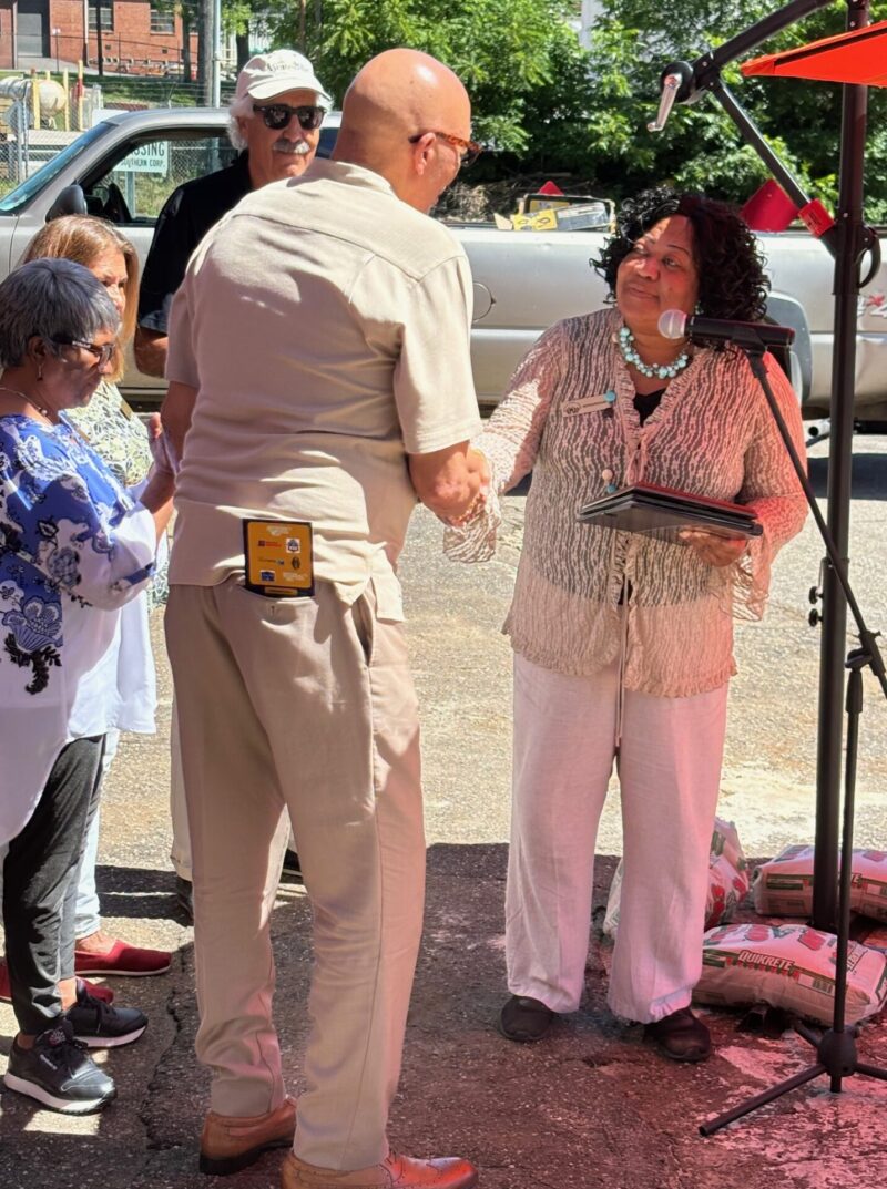Rave Reviews: New skatepark opens at David J. Meachem Cultural, Arts ...